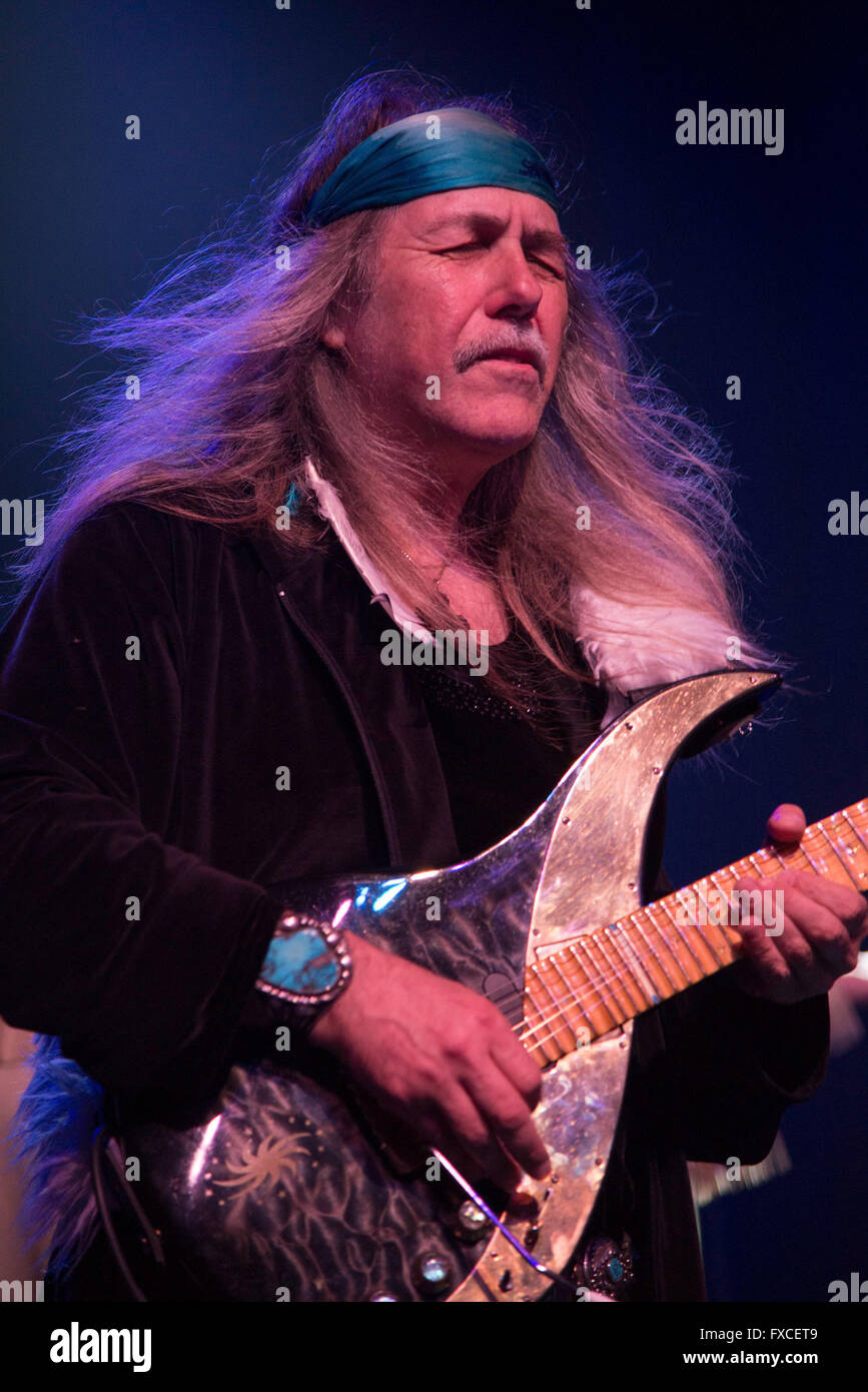 The Ultimate Guitar Experience featuring Uli Jon Roth, Jennifer Batten ...