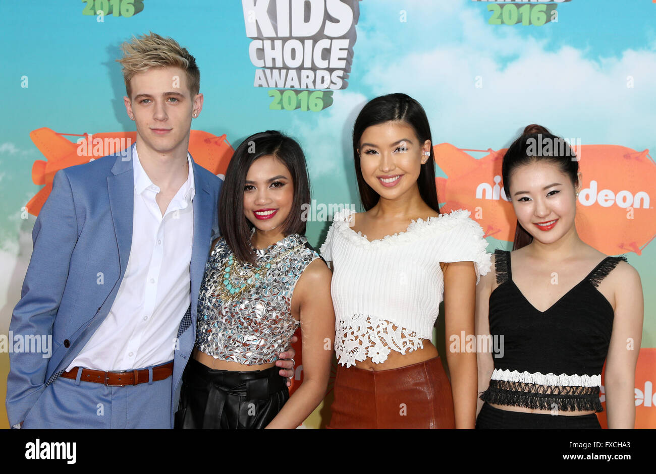 Nickelodeon Kids' Choice Awards 2016 - Arrivals Featuring: Louriza ...