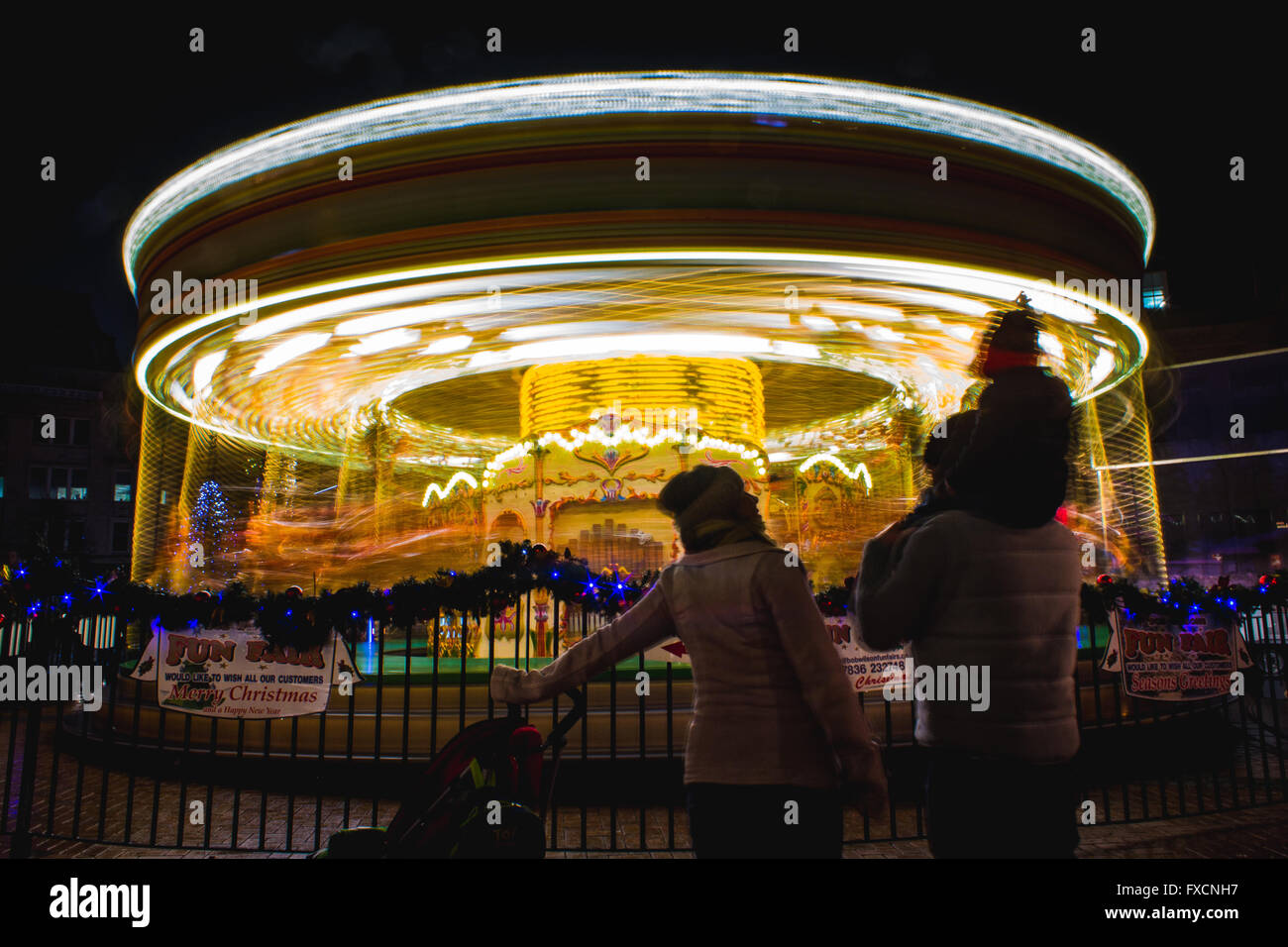 Fairground family hi-res stock photography and images - Alamy