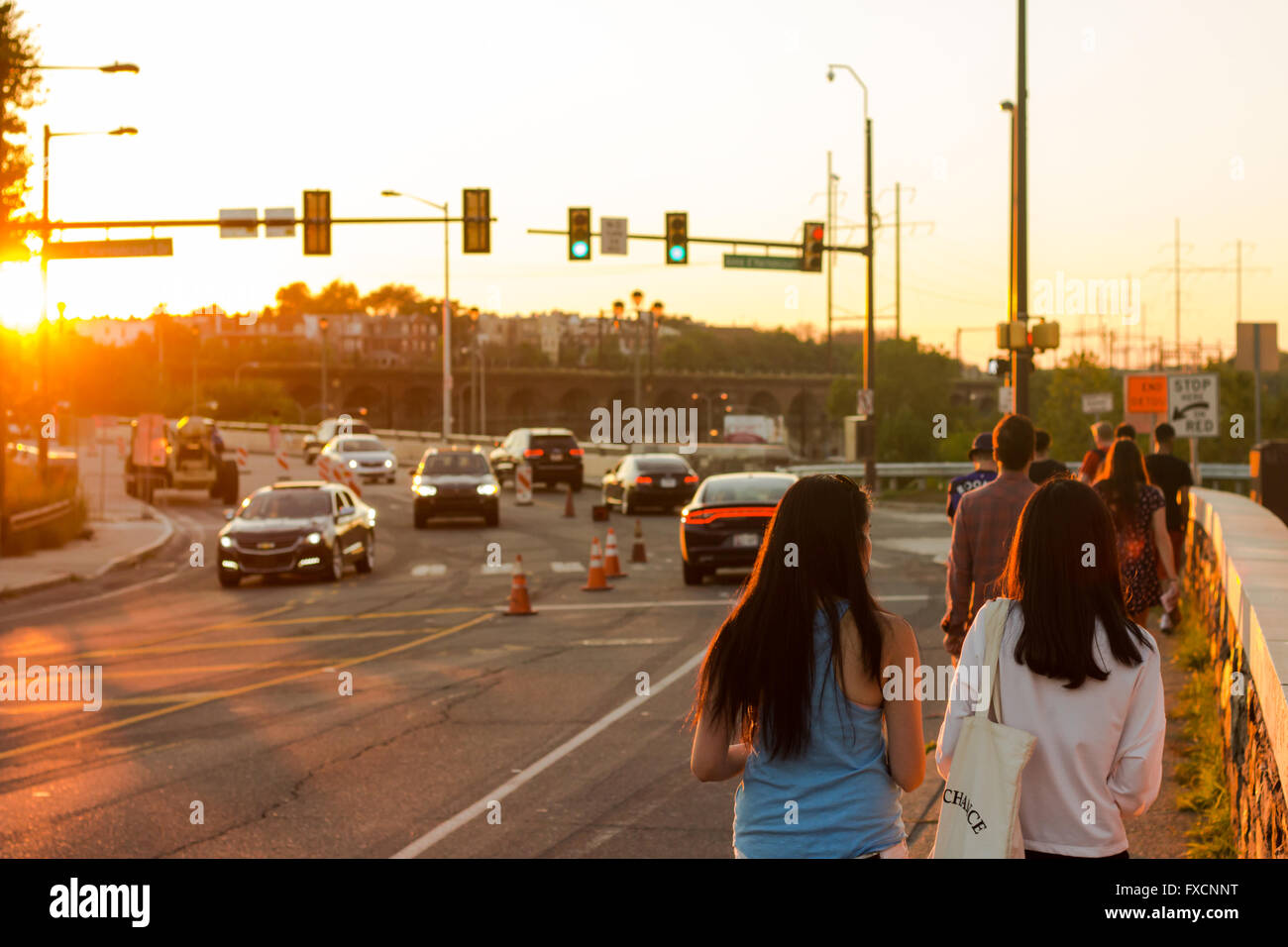 Silhouette man walking down street hi-res stock photography and images ...