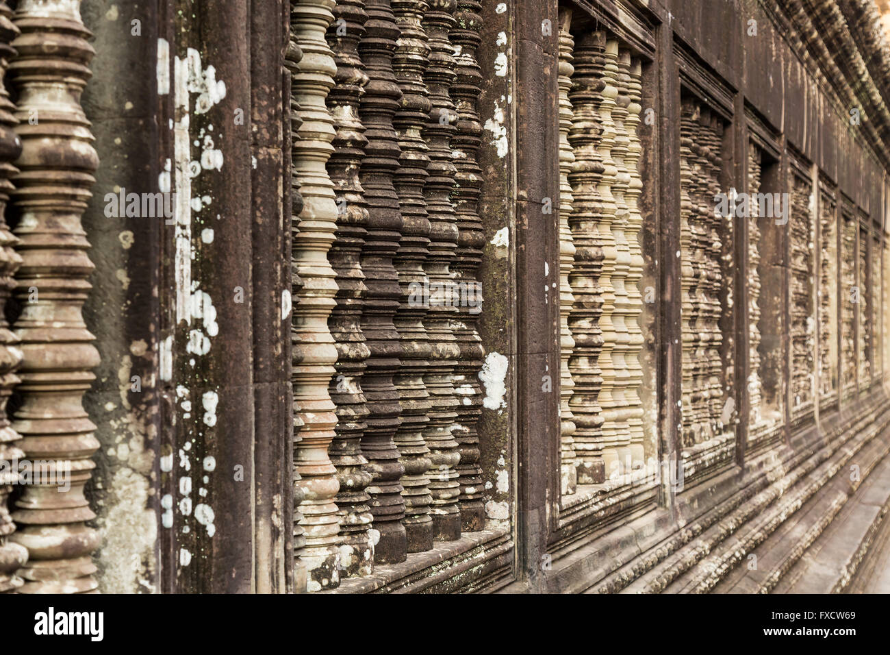 Windows building buddhism temple hi-res stock photography and images ...