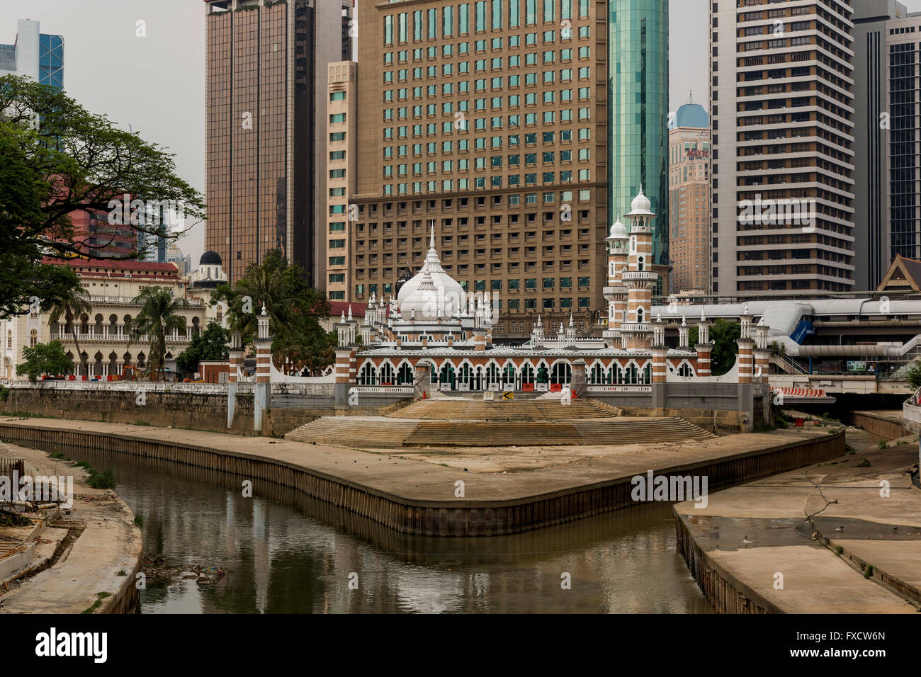 Masjid Jamek, mosque in Kuala Lumpur, Malaysia Stock Photo - Alamy