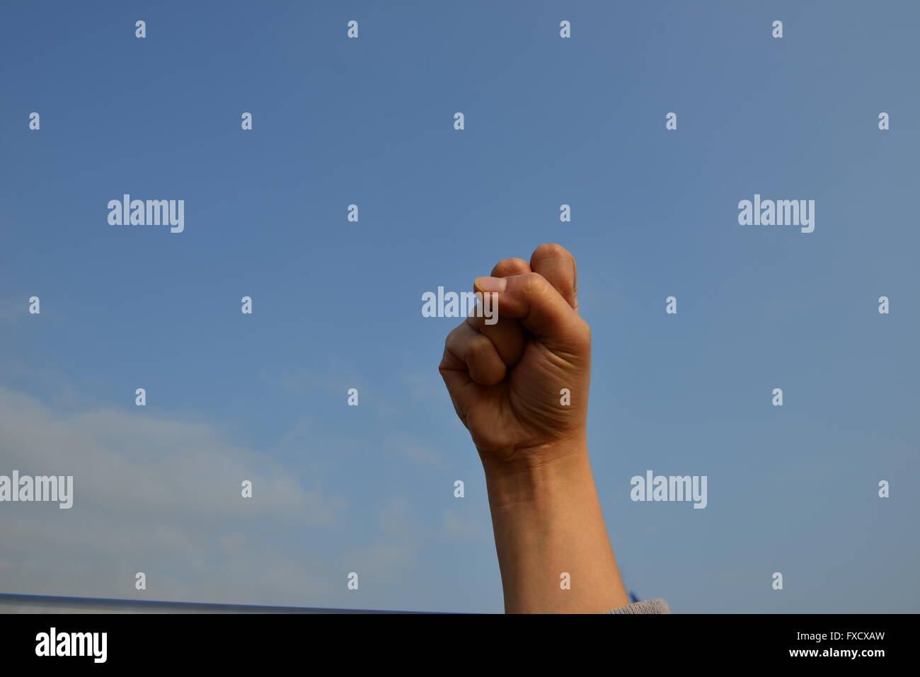 hand making the number zero Stock Photo - Alamy