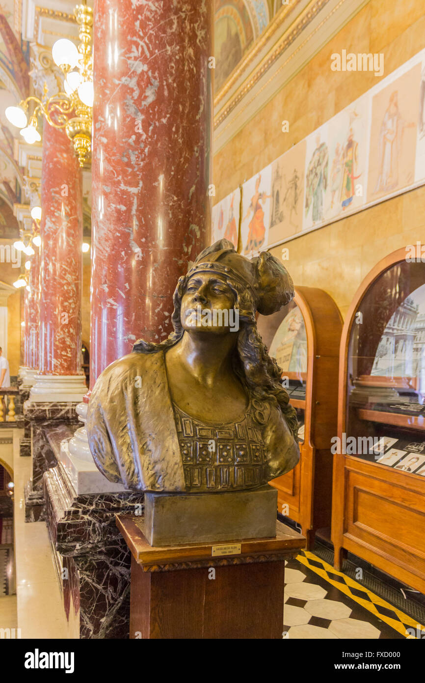 Hungarian State Opera Budapest Stock Photo - Alamy