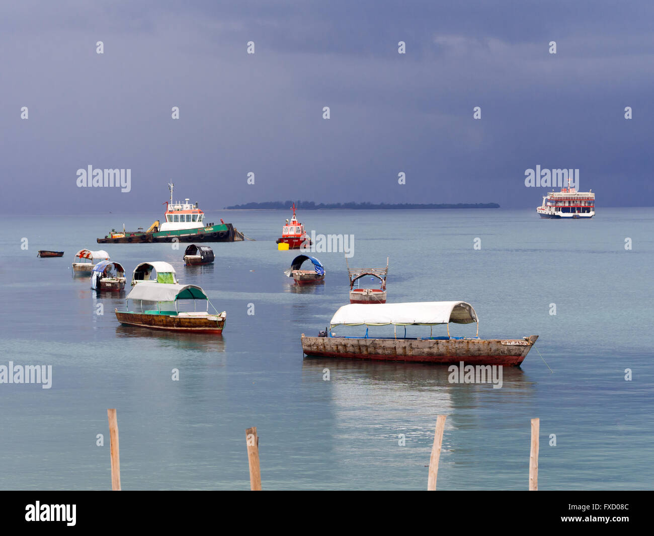 Zanzibar port hi-res stock photography and images - Alamy