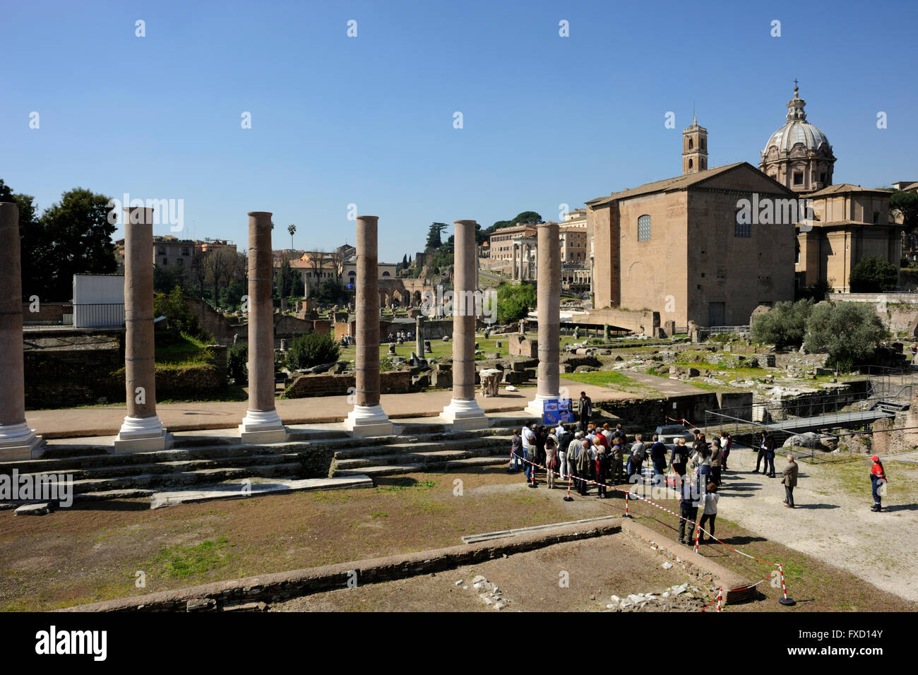 Templum romanum hi-res stock photography and images - Alamy