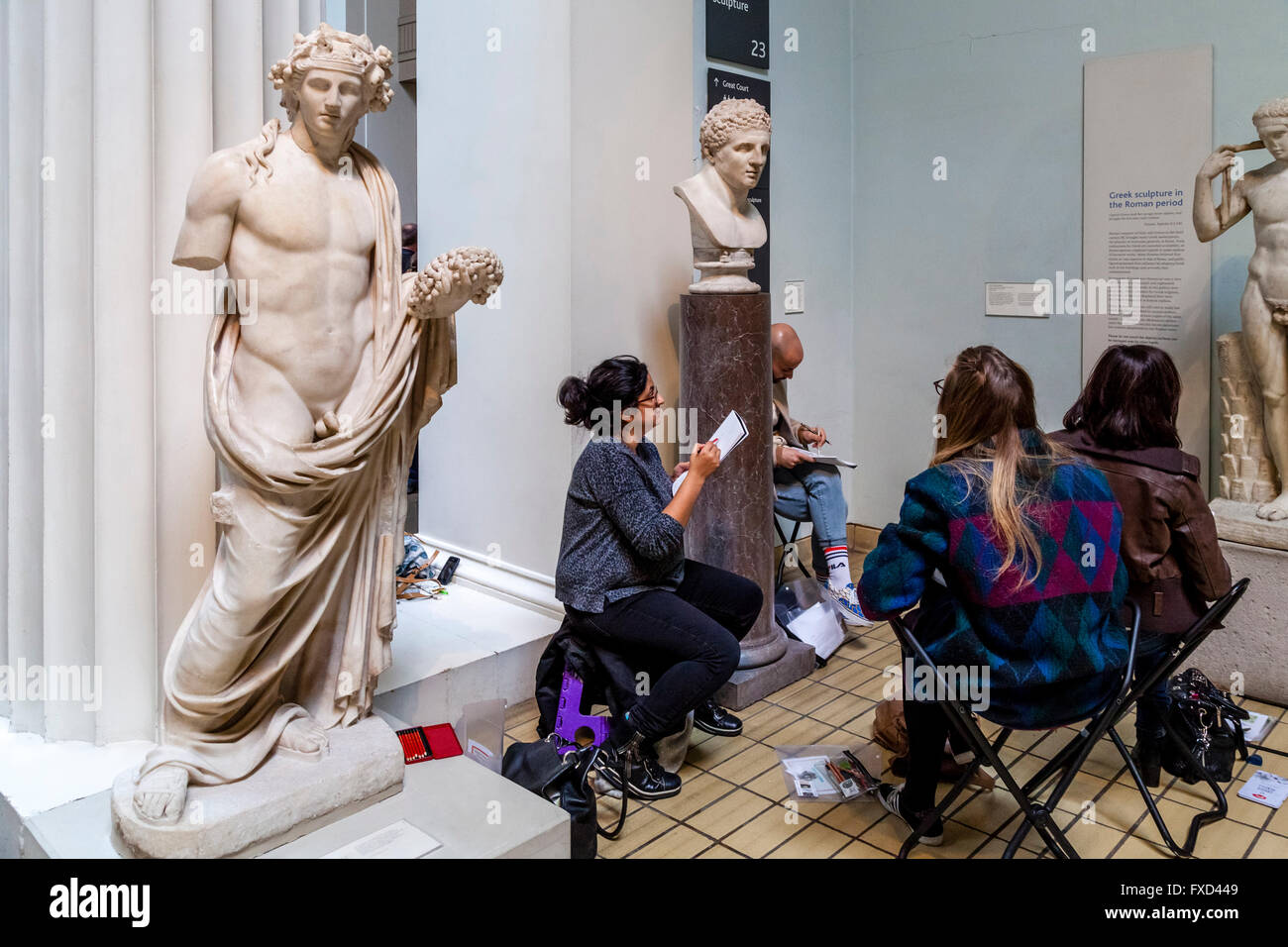 Artists Drawing The Exhibits, The British Museum, London, England Stock ...
