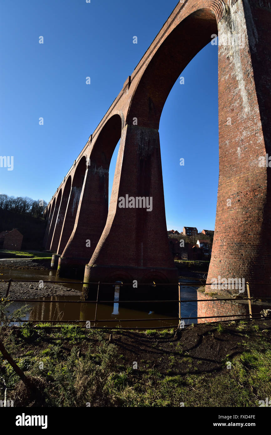 Larpool whitby hi-res stock photography and images - Alamy