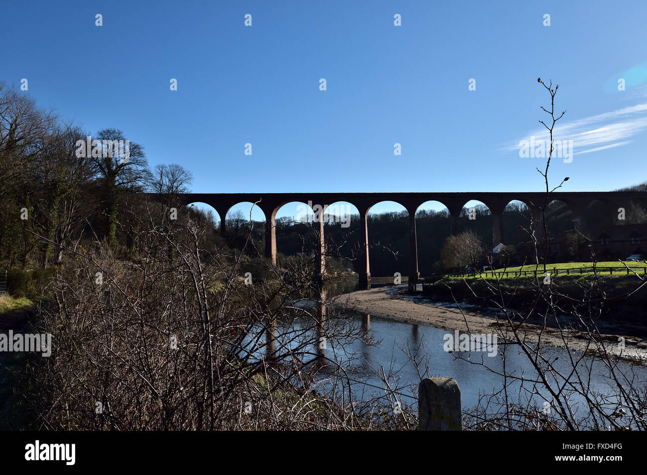 Whitby viaduct hi-res stock photography and images - Alamy