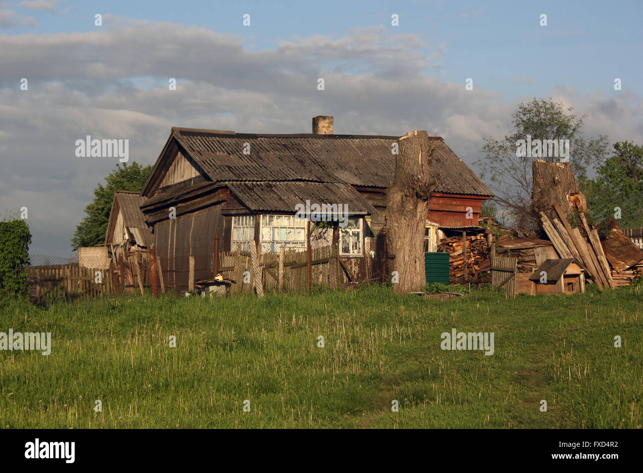 Rickety hovel hi-res stock photography and images - Alamy