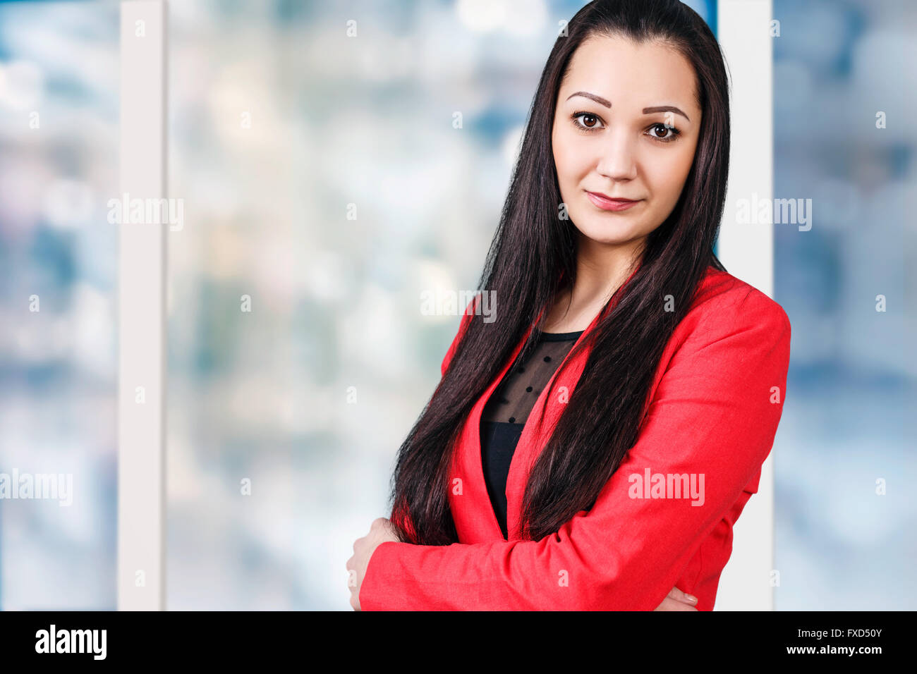 Beautiful young smiling brunette hi-res stock photography and images ...