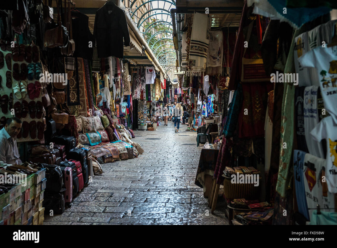 Middle east fashion clothes shop stores hi-res stock photography and ...