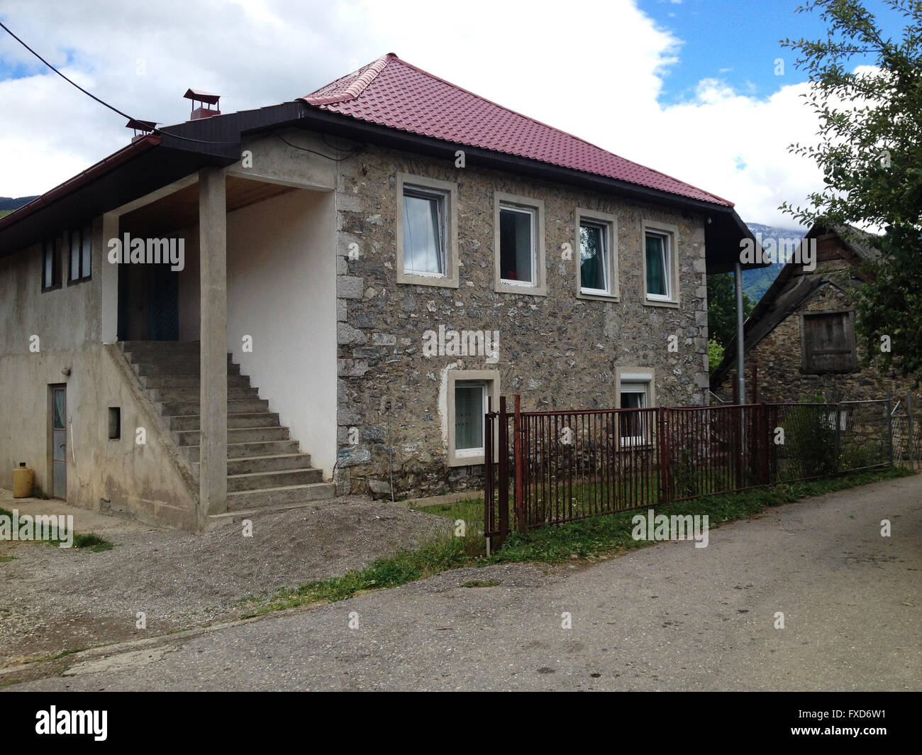 This is the side of the house Stock Photo - Alamy