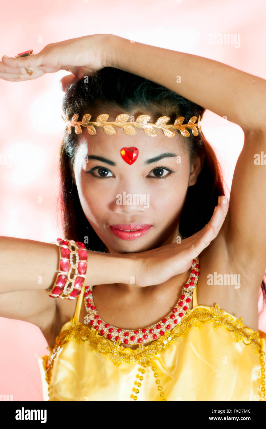 Young beautiful woman setting hi-res stock photography and images - Alamy