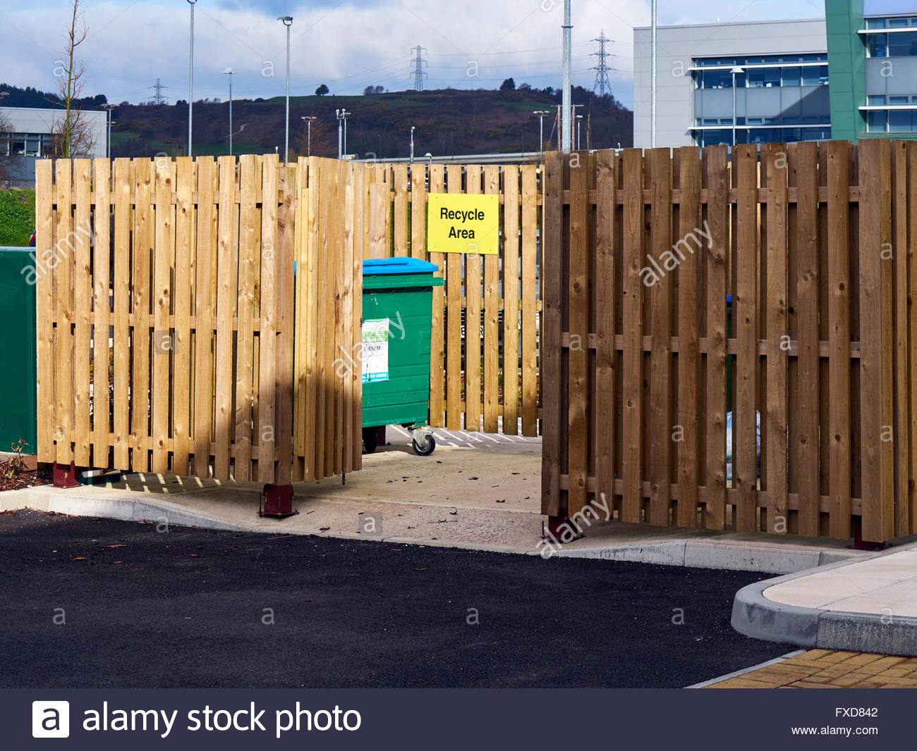 Recycling Enclosure High Resolution Stock Photography and Images - Alamy