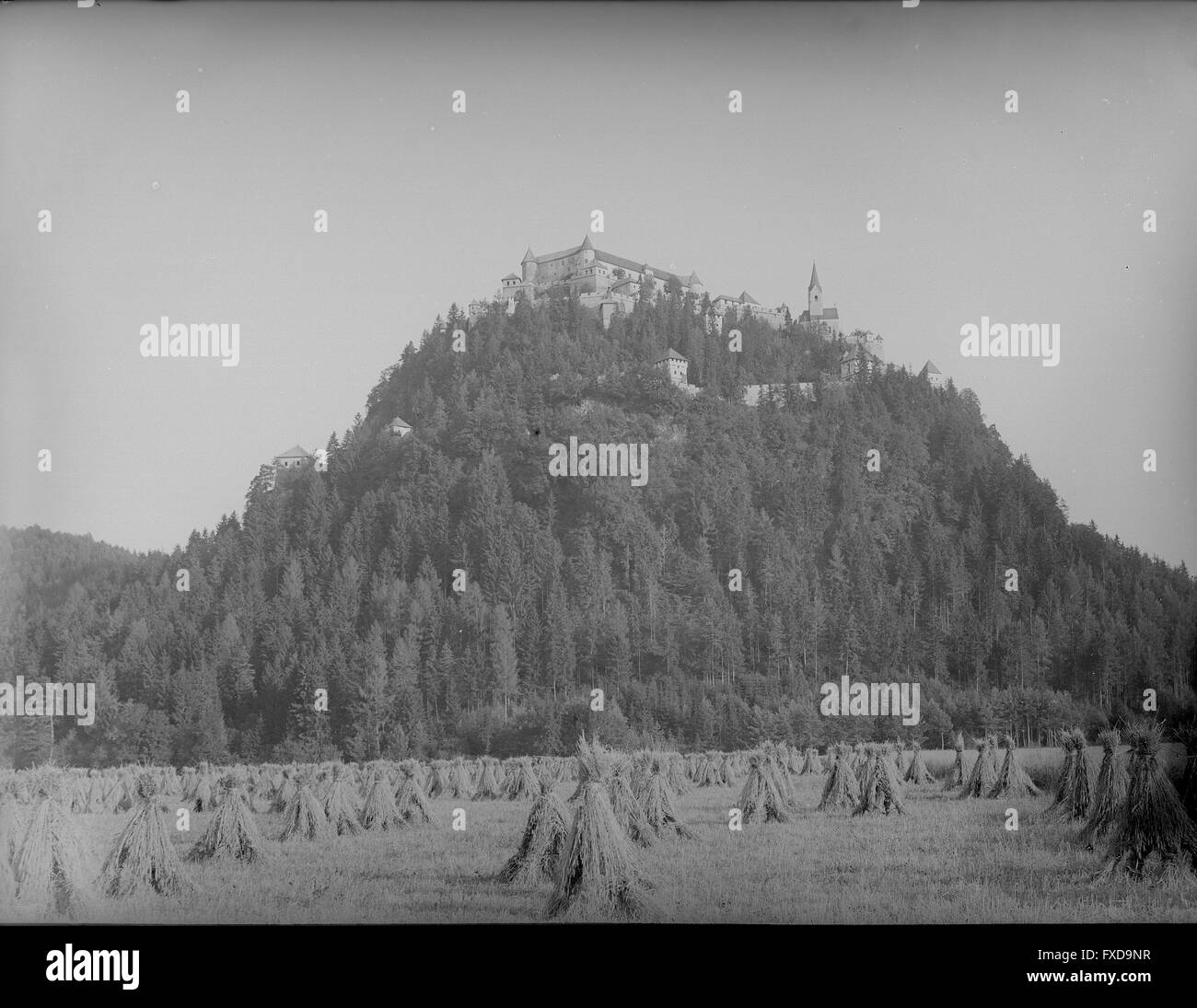 Burg hochosterwitz castle Black and White Stock Photos & Images - Alamy
