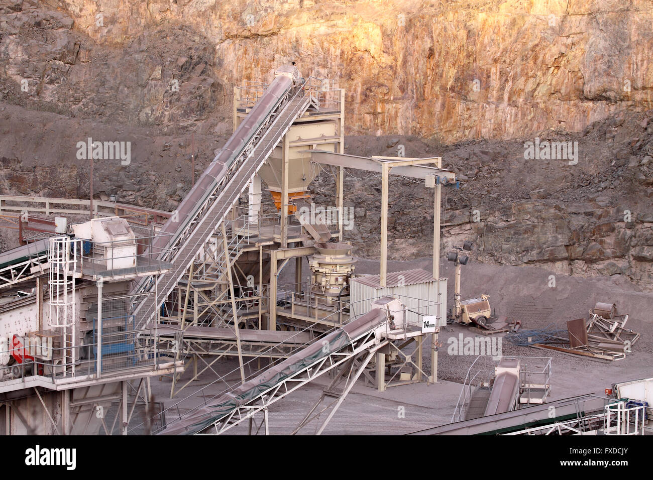 Slate quarrying machinery hi-res stock photography and images - Alamy