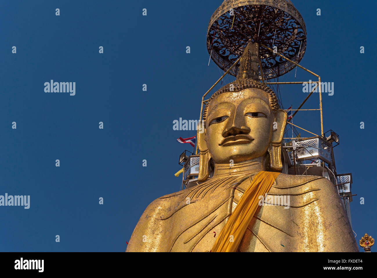 The Standing Buddha Wat Indraviharn Bangkok Thailand Stock Photo - Alamy