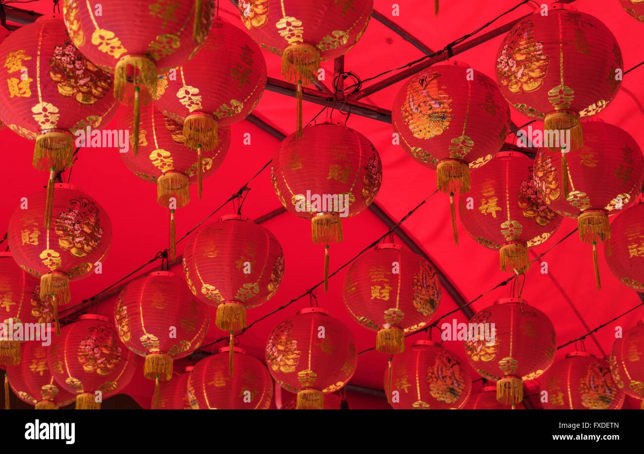 Chinese lanterns Wat Indraviharn Bangkok Thailand Stock Photo - Alamy