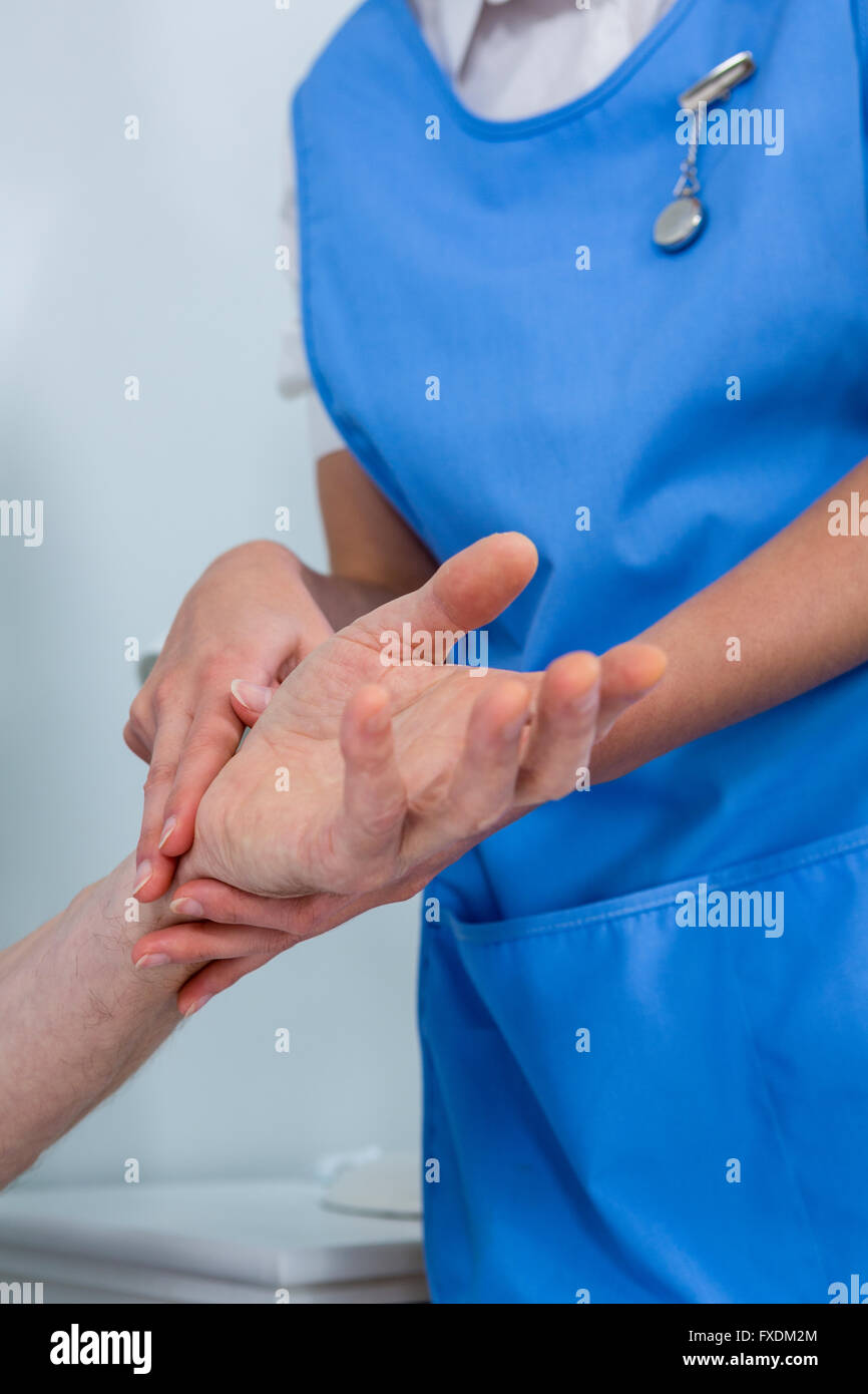 Nurse patient hand hi-res stock photography and images - Alamy