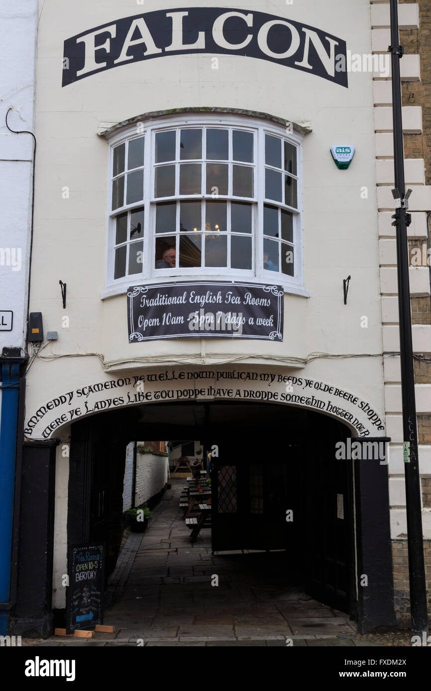 Huntingdon Town Centre High Resolution Stock Photography and Images - Alamy