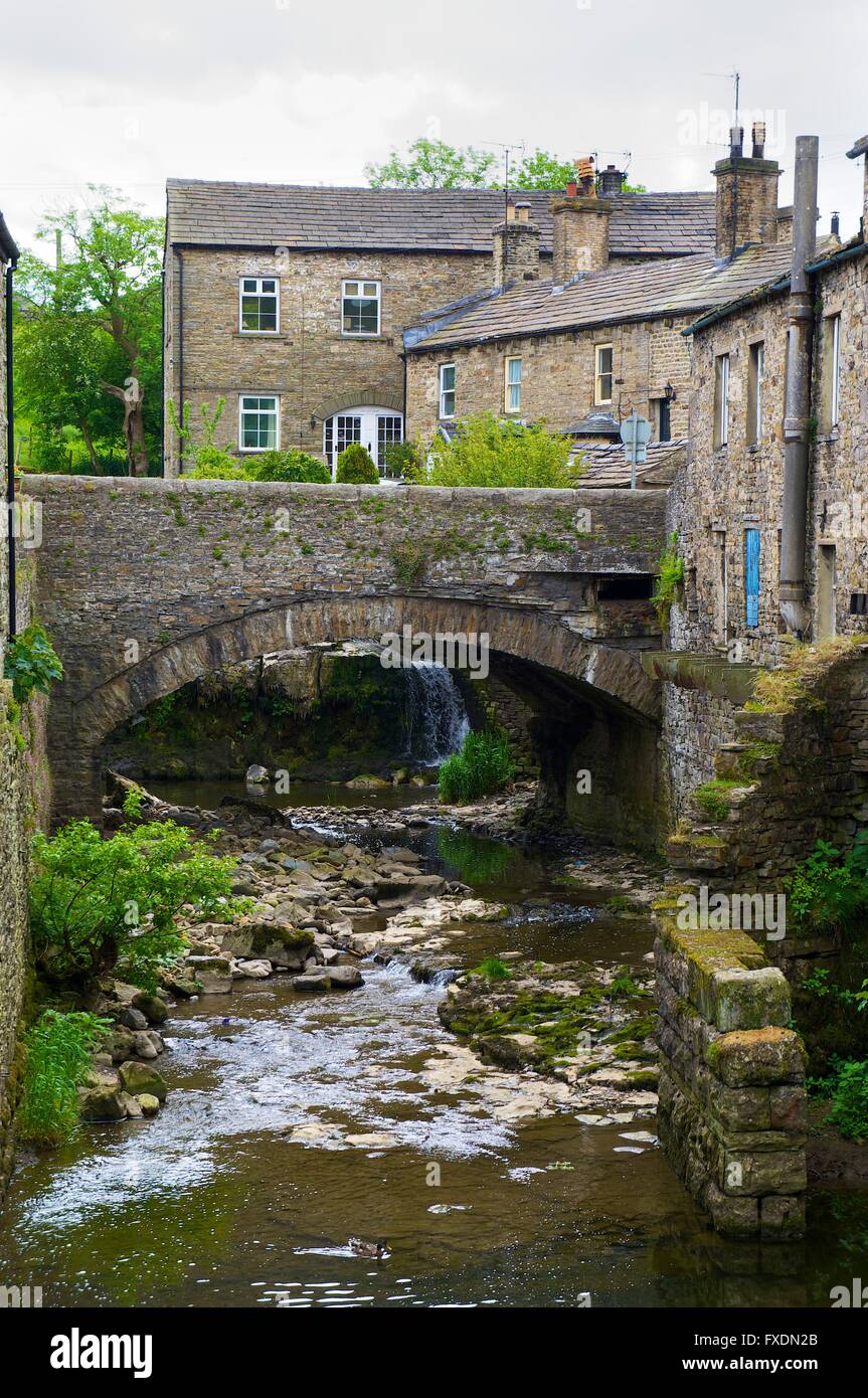 Hawes. Gayle Beck bridge over a tributary of the River Ure. Hawes ...