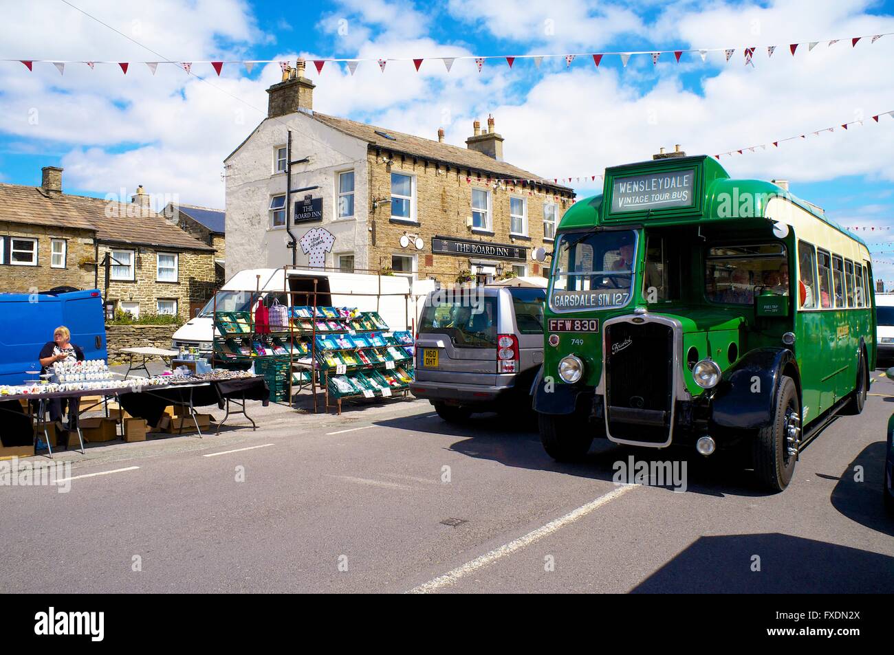 Hawes Market & Wensleydale Vintage Tour Bus. Hawes, Wensleydale ...