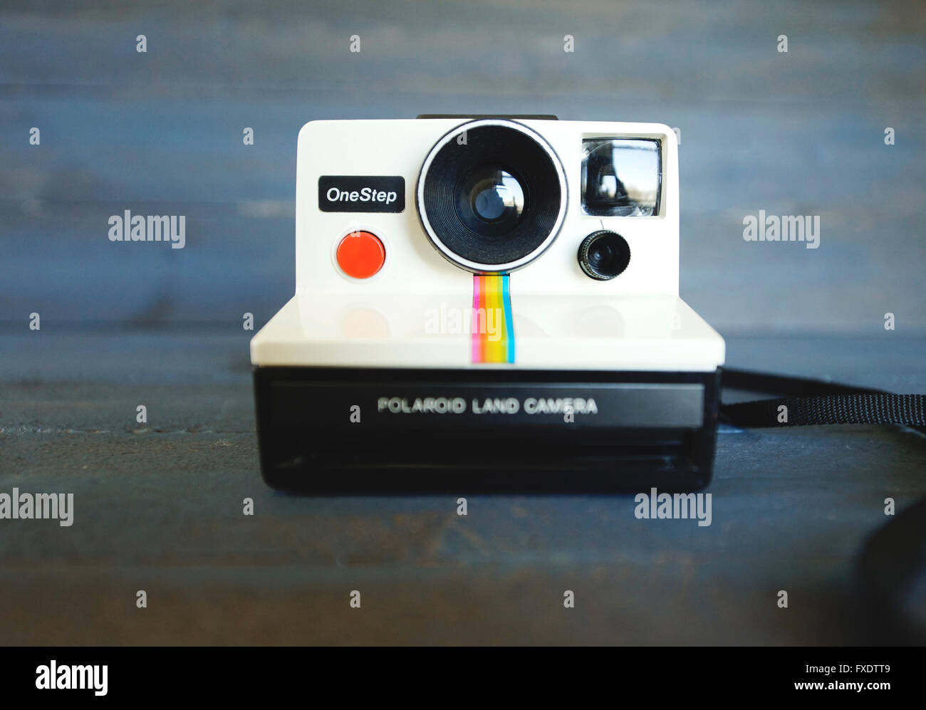Polaroid land camera hi-res stock photography and images - Alamy