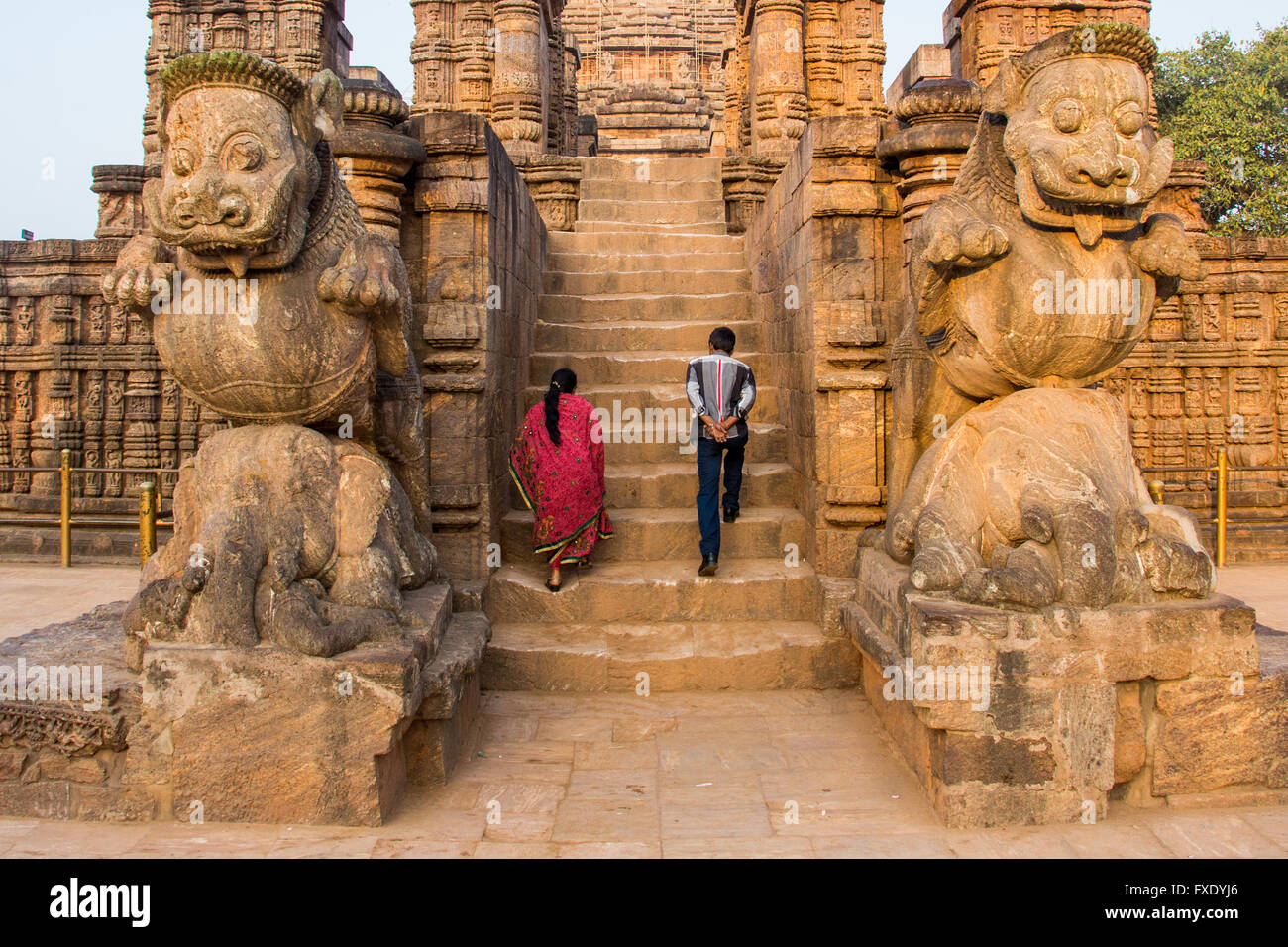 Konark ancient statue hi-res stock photography and images - Alamy