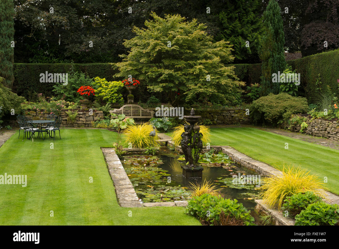 Striped lawn hi-res stock photography and images - Alamy