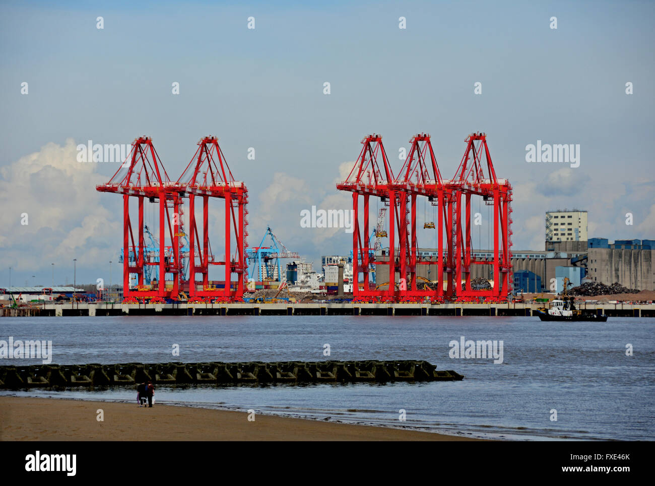 Liverpool 2 Container Terminal High Resolution Stock Photography and ...