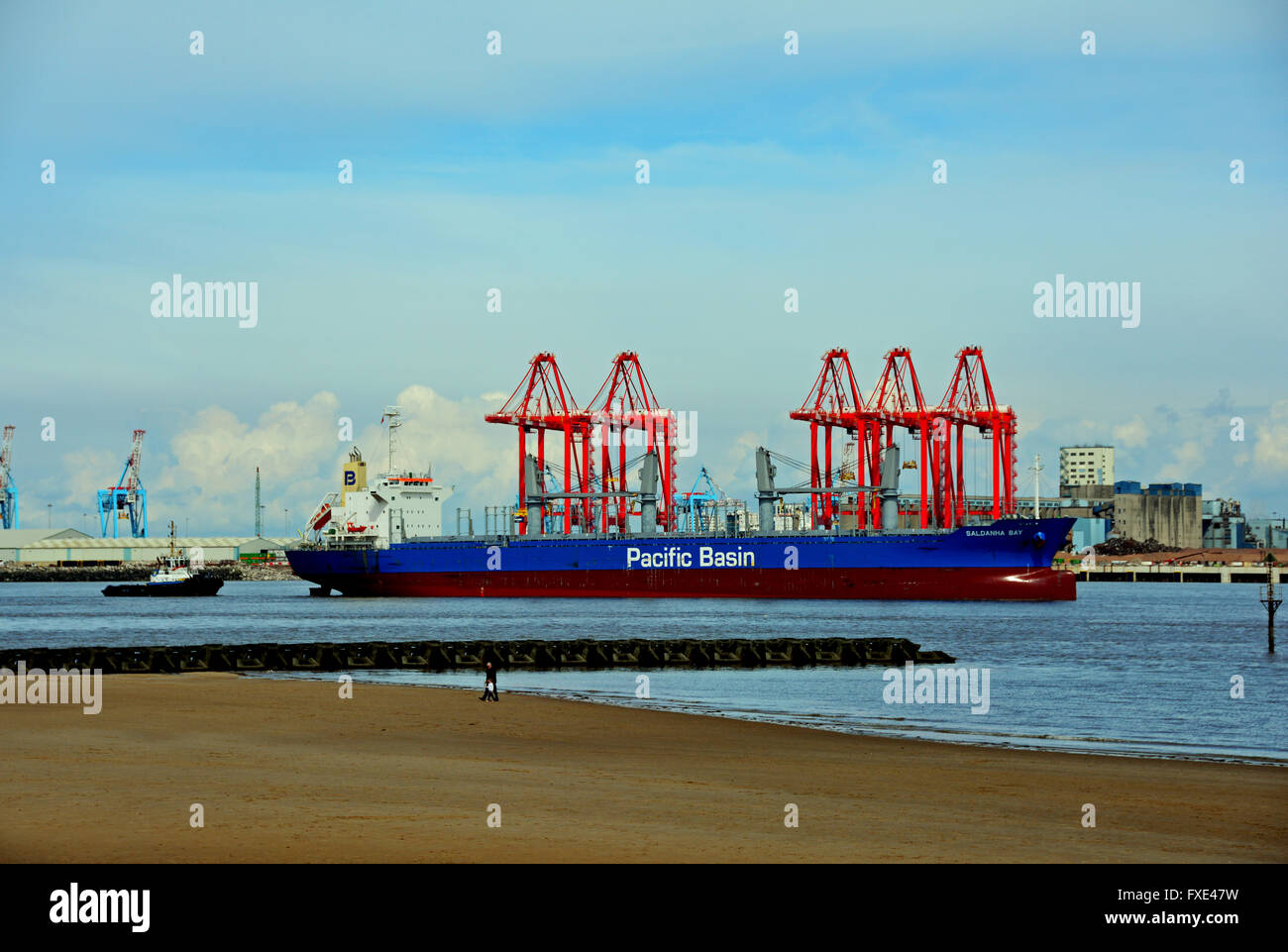 Liverpool 2 Container Terminal High Resolution Stock Photography and ...