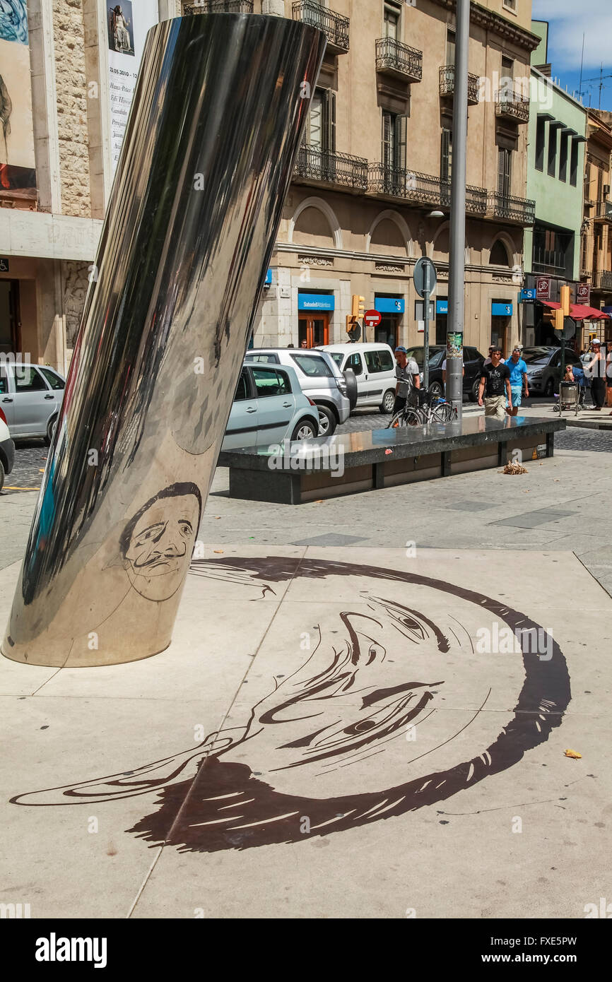 Salvador Dali mirror monument in the street of Figueres Stock Photo - Alamy