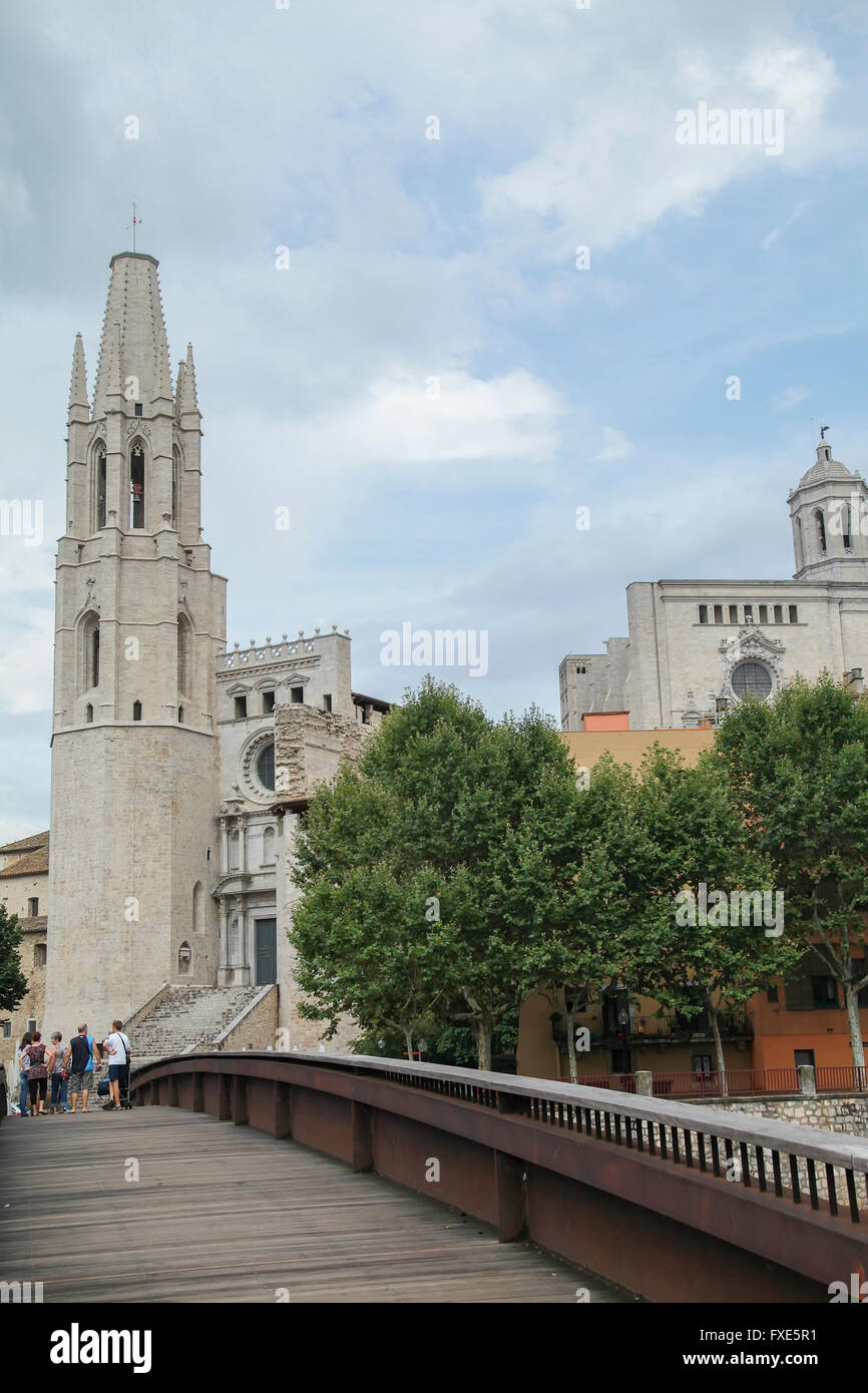 Monuments and cities hi-res stock photography and images - Alamy