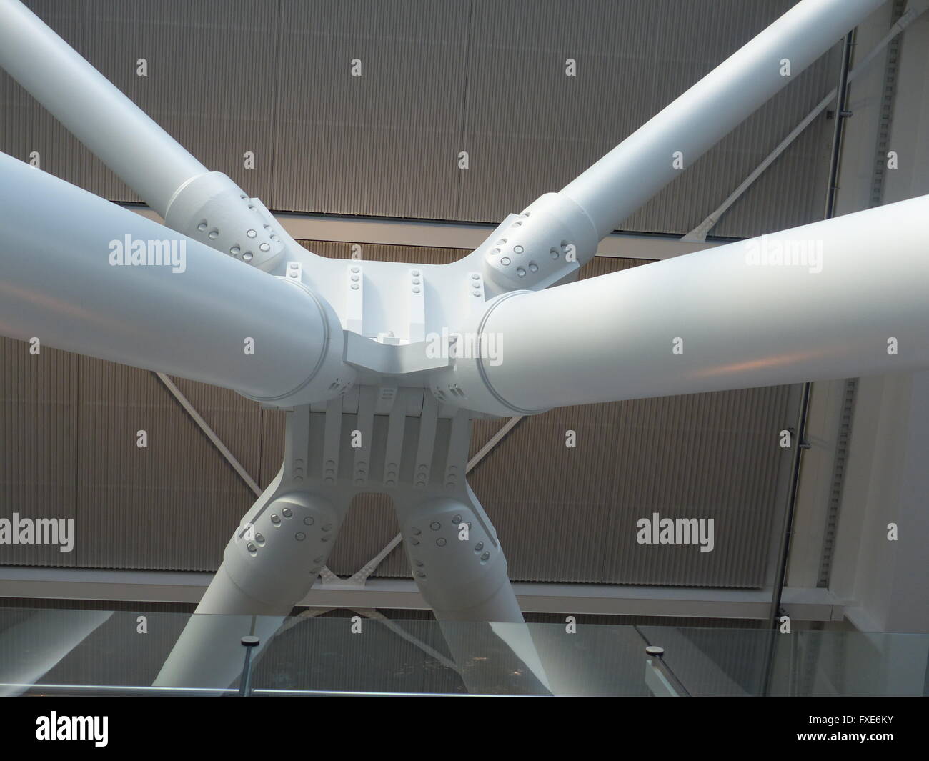 Steel trusses hold the roof of Terminal 3 at Heathrow Airport Stock ...