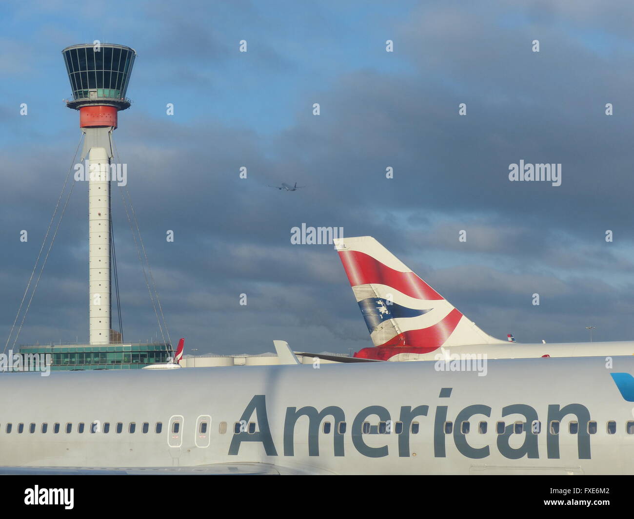 Air traffic control tower heathrow hi-res stock photography and images ...