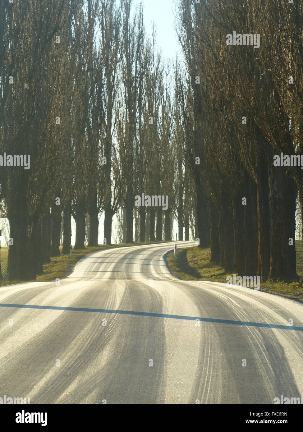 Highway ice hi-res stock photography and images - Alamy