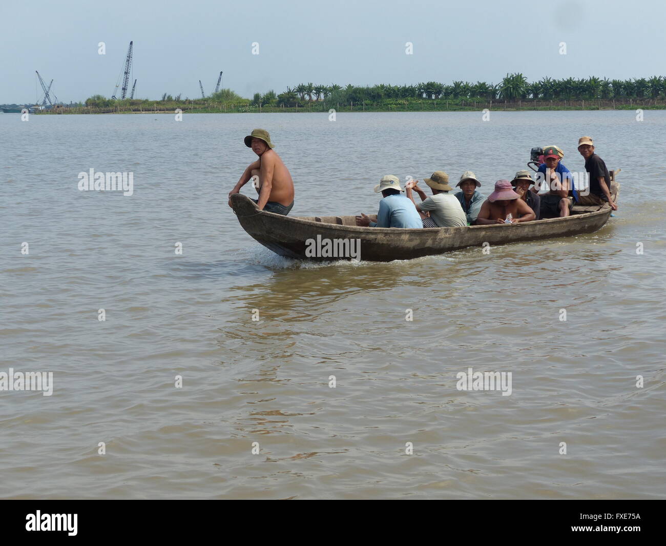 Overloaded boat hi-res stock photography and images - Alamy