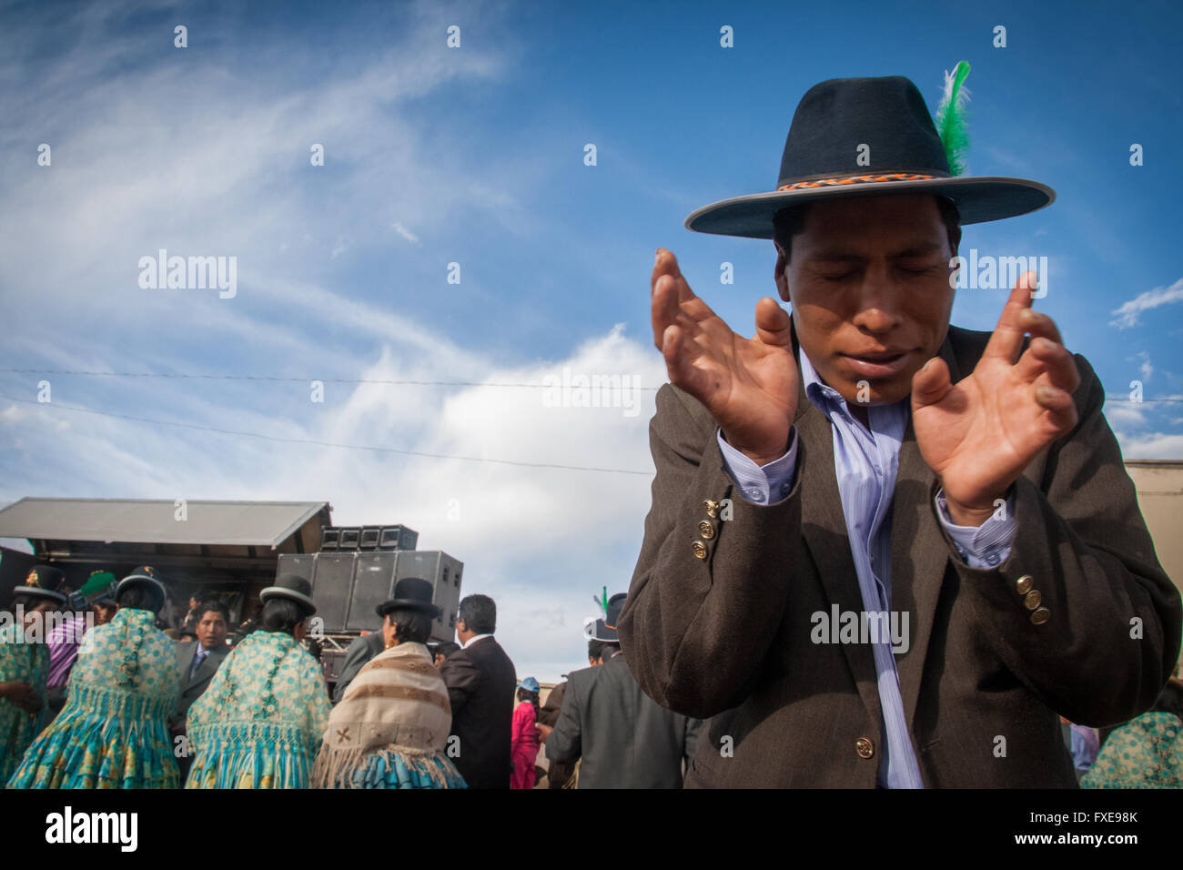 Folklore bolivia hi-res stock photography and images - Alamy