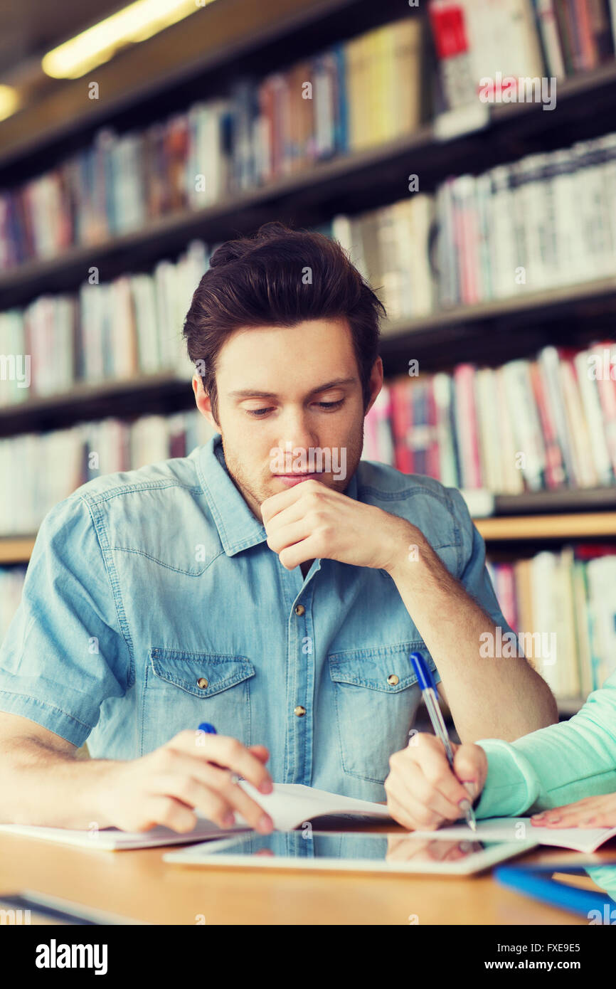 Networking in literature hi-res stock photography and images - Alamy