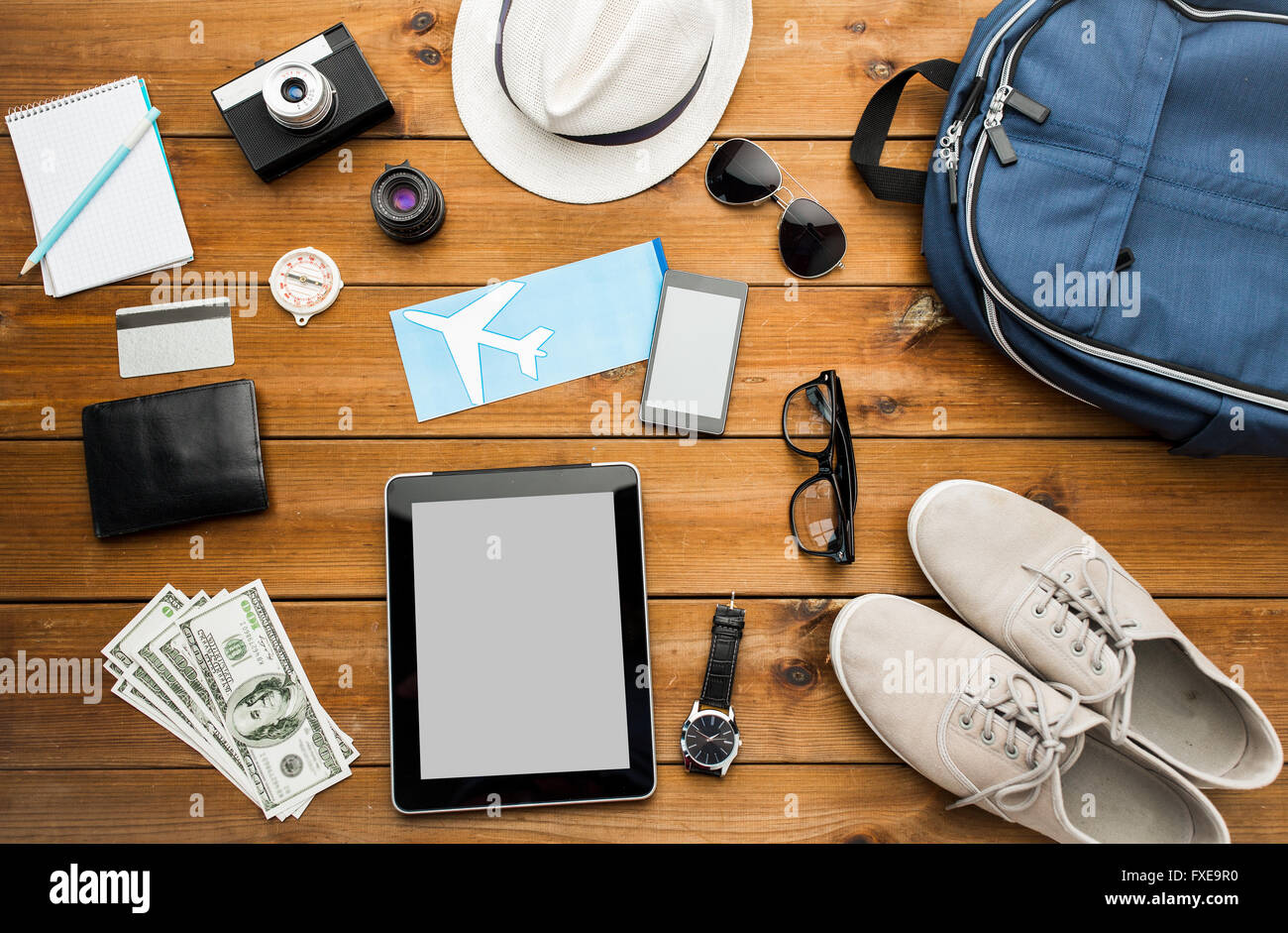 Flat lay of personal stuff hi-res stock photography and images - Alamy