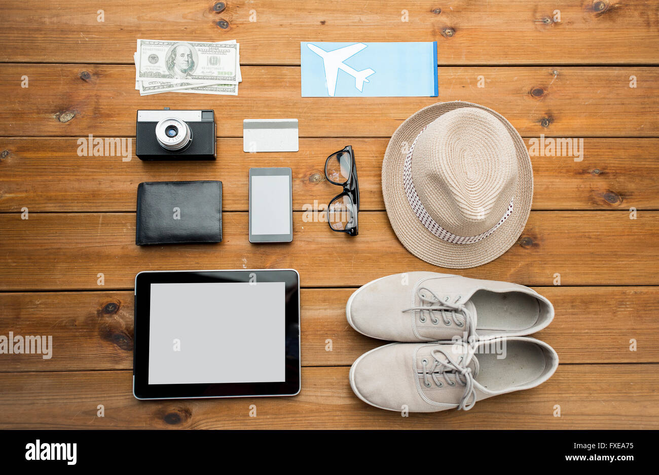 Flat lay of personal stuff hi-res stock photography and images - Alamy