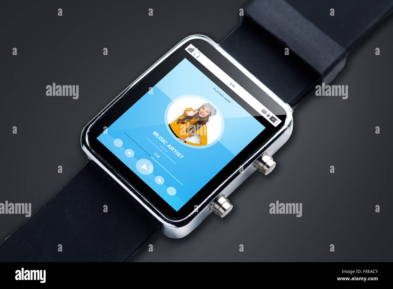 Smartwatch music player app hi-res stock photography and images - Alamy