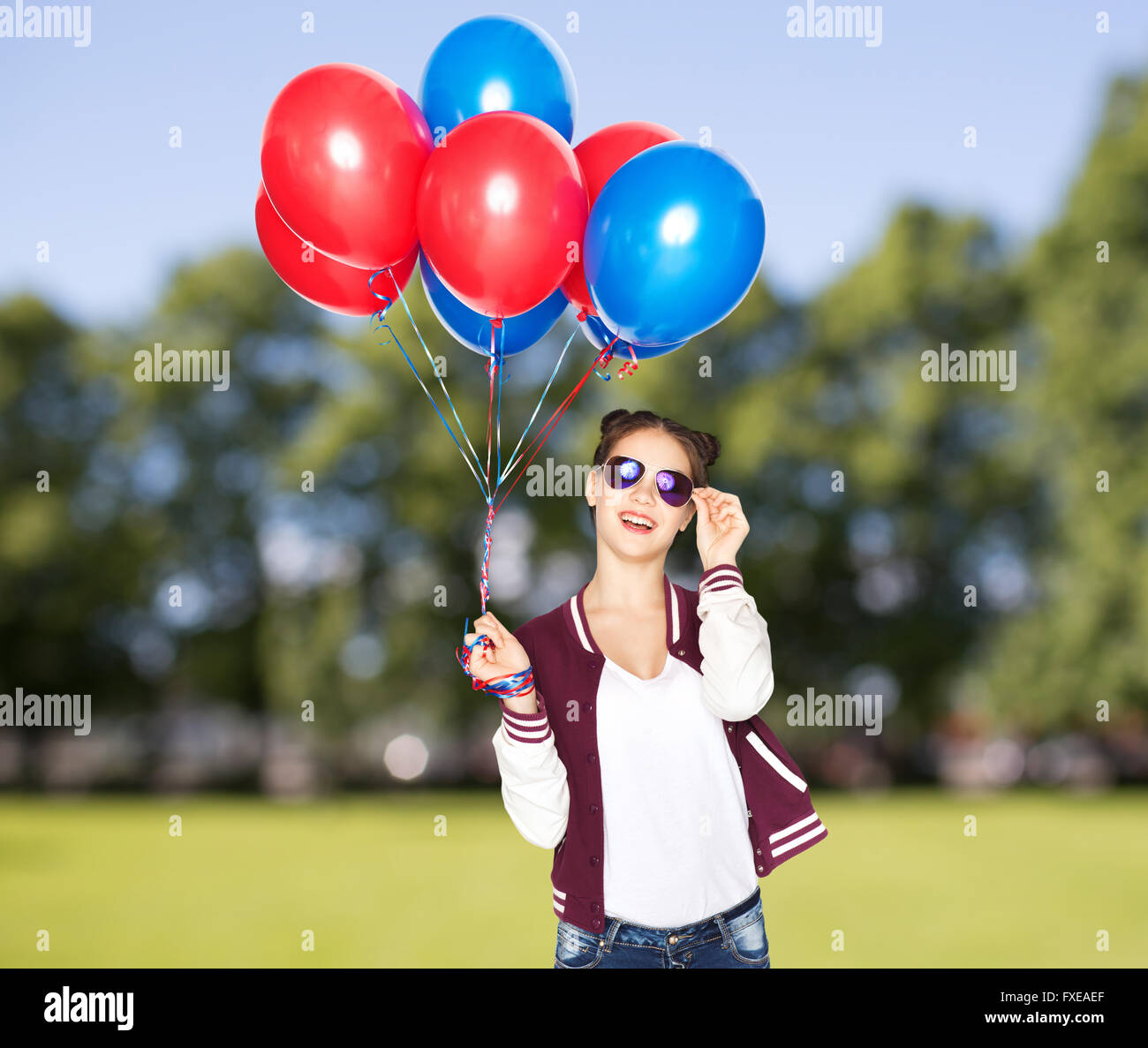 Teenage girl with balloon hi-res stock photography and images - Alamy