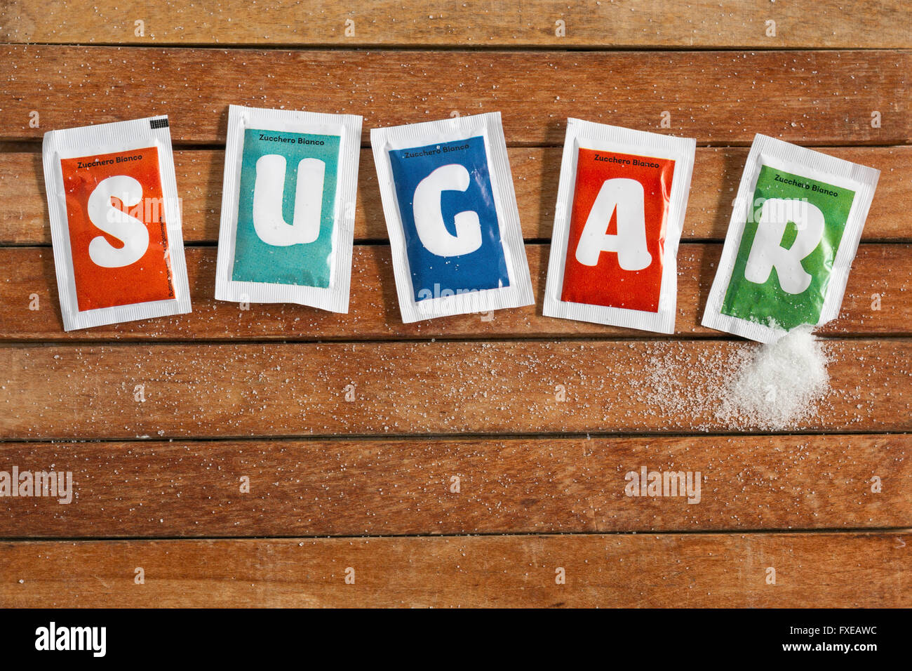 Sugar sachets hi-res stock photography and images - Alamy