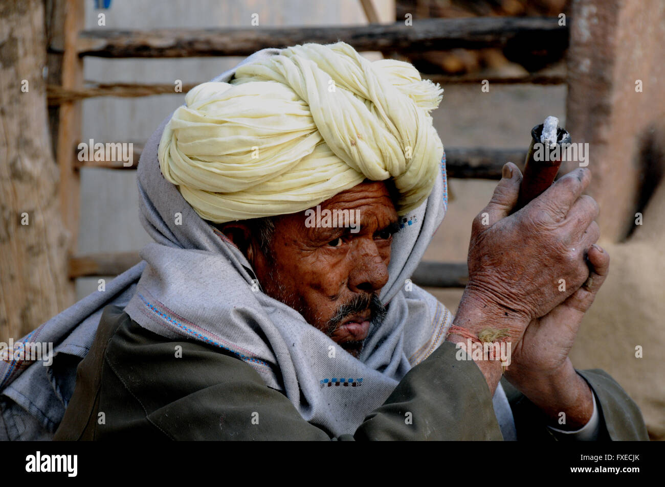 Opium pipe hi-res stock photography and images - Alamy Opium pipe hi-res stock photography and images - Alamy