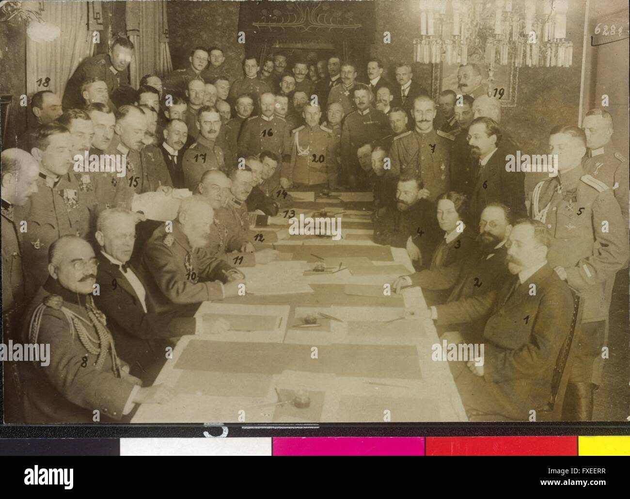 Waffenstillstand High Resolution Stock Photography and Images - Alamy