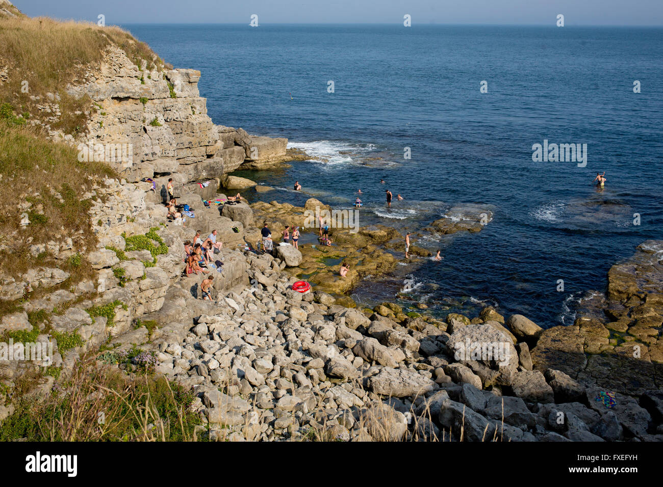 Jurassic coast dorset dancing ledge hi-res stock photography and images ...