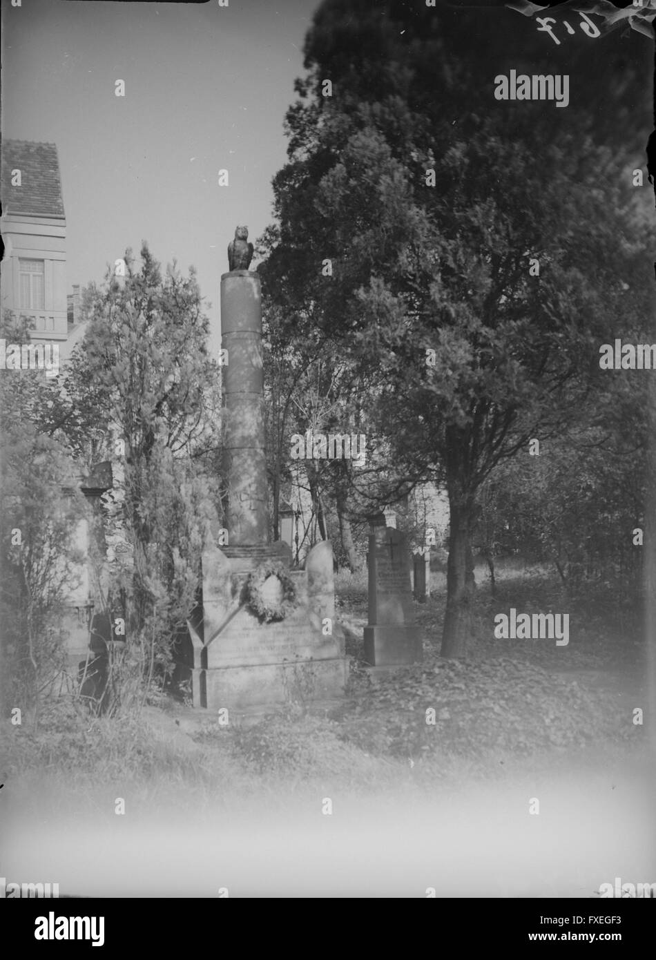 Wahring cemetery Black and White Stock Photos & Images - Alamy