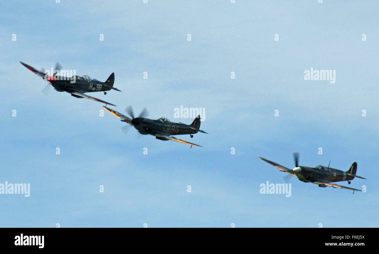Aviones spitfire hi-res stock photography and images - Alamy